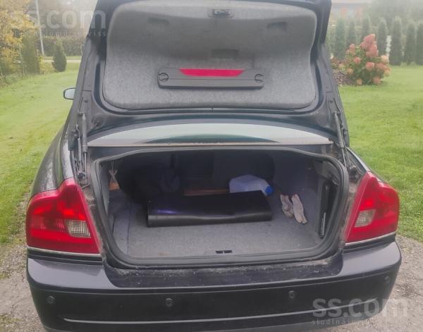 Melns Volvo S80 2005 Madona, ar dzinēja tilpumu 2.40 L un nobraukumu 330 tūkst. km par 1600 €, foto 8 vietnē AUTOMOTO.COM.LV