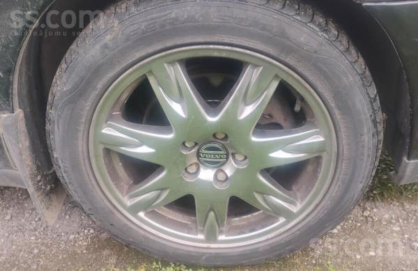 Melns Volvo S80 2005 Madona, ar dzinēja tilpumu 2.40 L un nobraukumu 330 tūkst. km par 1600 €, foto 10 vietnē AUTOMOTO.COM.LV