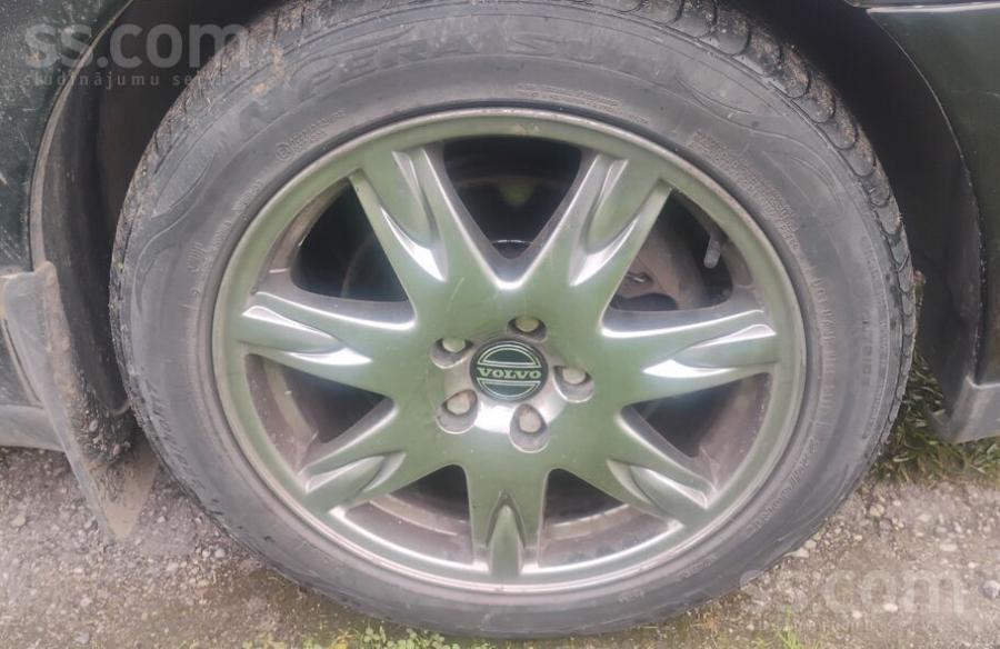 Melns Volvo S80 2005 Madona, ar dzinēja tilpumu 2.40 L un nobraukumu 330 tūkst. km par 1600 €, foto 10 vietnē AUTOMOTO.COM.LV
