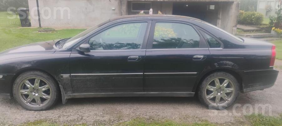 Melns Volvo S80 2005 Madona, ar dzinēja tilpumu 2.40 L un nobraukumu 330 tūkst. km par 1600 €, foto 13 vietnē AUTOMOTO.COM.LV