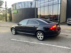 Black Volvo S80 2006 in Riga, with an engine capacity of 2.40 L and mileage of 0 thousand km for 2750 €, photo 6 on AUTOMOTO.COM.LV