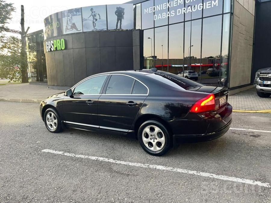 Black Volvo S80 2006 in Riga, with an engine capacity of 2.40 L and mileage of 0 thousand km for 2750 €, photo 6 on AUTOMOTO.COM.LV