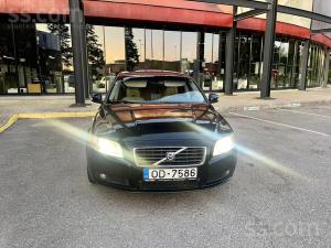 Black Volvo S80 2006 in Riga, with an engine capacity of 2.40 L and mileage of 0 thousand km for 2750 €, photo 10 on AUTOMOTO.COM.LV