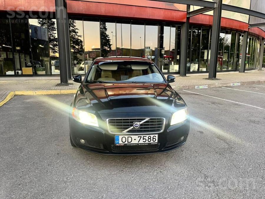 Black Volvo S80 2006 in Riga, with an engine capacity of 2.40 L and mileage of 0 thousand km for 2750 €, photo 10 on AUTOMOTO.COM.LV
