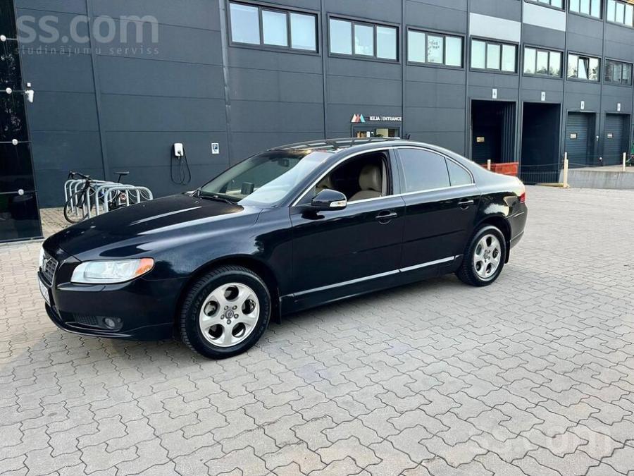 Black Volvo S80 2006 in Riga, with an engine capacity of 2.40 L and mileage of 0 thousand km for 2750 €, photo 2 on AUTOMOTO.COM.LV