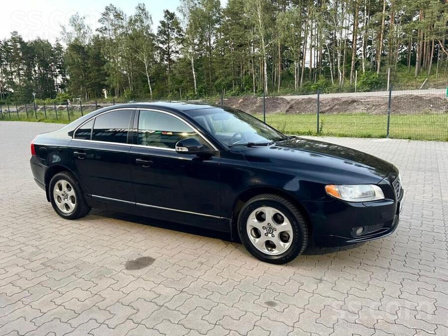 Black Volvo S80 2006 in Riga, with an engine capacity of 2.40 L and mileage of 0 thousand km for 2750 €, photo 8 on AUTOMOTO.COM.LV