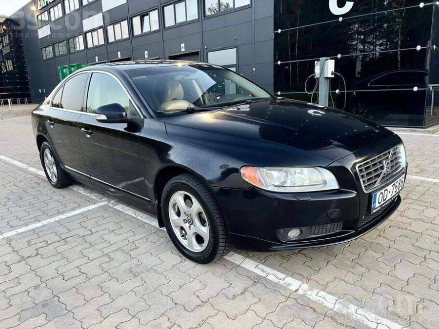 Black Volvo S80 2006 in Riga, with an engine capacity of 2.40 L and mileage of 0 thousand km for 2750 €, photo 9 on AUTOMOTO.COM.LV