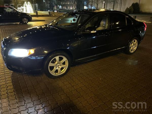 Melns Volvo S80 2006 Ludza, ar dzinēja tilpumu 2.40 L un nobraukumu 343 tūkst. km par 3300 €, foto 2 vietnē AUTOMOTO.COM.LV