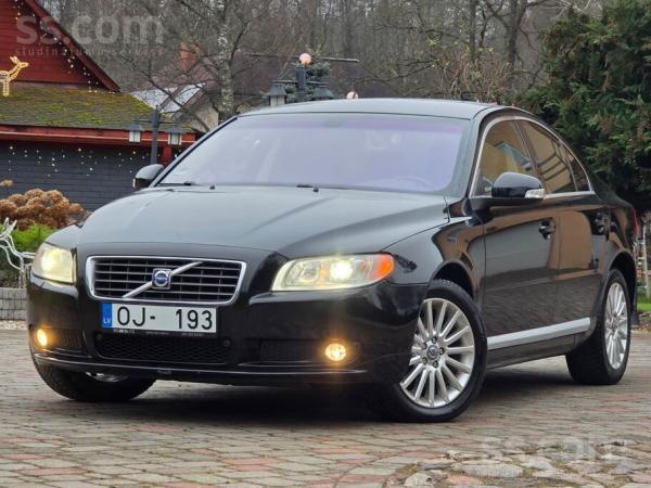 Black Volvo S80 2006 in Riga, with an engine capacity of 2.40 L and mileage of 0 thousand km for 4850 €, photo 1 on AUTOMOTO.COM.LV