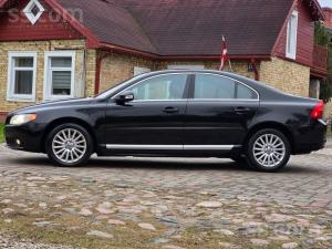 Black Volvo S80 2006 in Riga, with an engine capacity of 2.40 L and mileage of 0 thousand km for 4850 €, photo 2 on AUTOMOTO.COM.LV