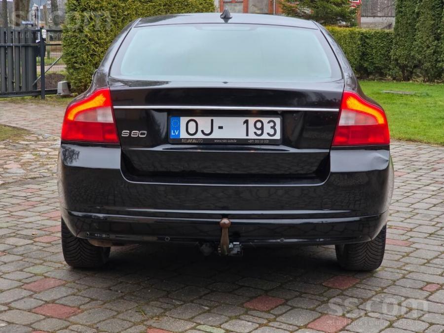 Black Volvo S80 2006 in Riga, with an engine capacity of 2.40 L and mileage of 0 thousand km for 4850 €, photo 4 on AUTOMOTO.COM.LV