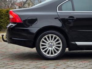 Black Volvo S80 2006 in Riga, with an engine capacity of 2.40 L and mileage of 0 thousand km for 4850 €, photo 11 on AUTOMOTO.COM.LV