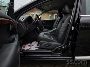 Black Volvo S80 2006 in Riga, with an engine capacity of 2.40 L and mileage of 0 thousand km for 4850 €, photo 26 on AUTOMOTO.COM.LV
