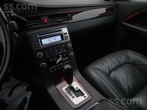 Black Volvo S80 2006 in Riga, with an engine capacity of 2.40 L and mileage of 0 thousand km for 4850 €, photo 28 on AUTOMOTO.COM.LV