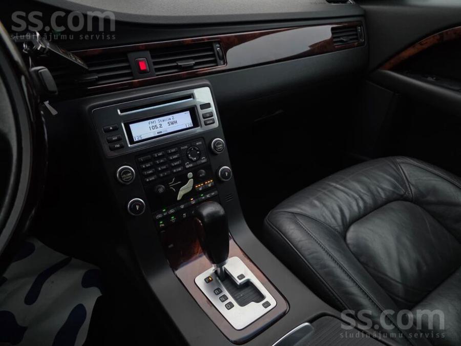 Black Volvo S80 2006 in Riga, with an engine capacity of 2.40 L and mileage of 0 thousand km for 4850 €, photo 28 on AUTOMOTO.COM.LV