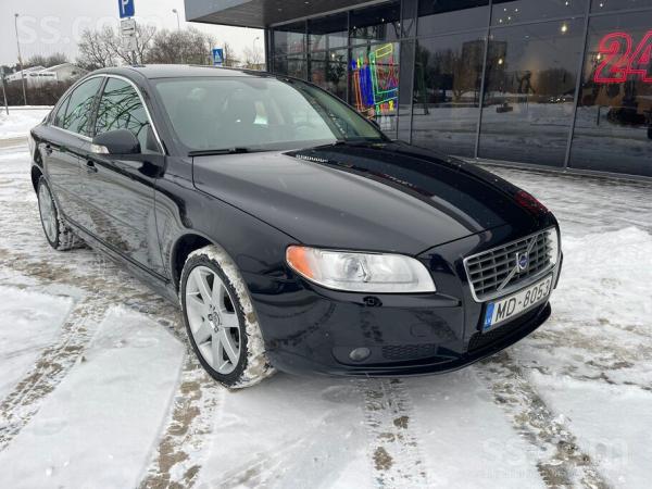 Melns Volvo S80 2006 Rīga, ar dzinēja tilpumu 2.40 L un nobraukumu 0 tūkst. km par 3990 €, foto 1 vietnē AUTOMOTO.COM.LV