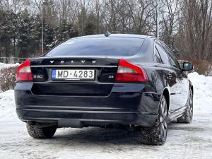 Melns Volvo S80 2006 Rīga, ar dzinēja tilpumu 2.40 L un nobraukumu 304 tūkst. km par 3570 €, foto 7 vietnē AUTOMOTO.COM.LV