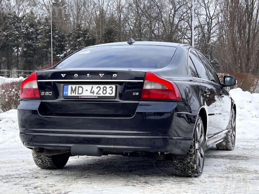 Melns Volvo S80 2006 Rīga, ar dzinēja tilpumu 2.40 L un nobraukumu 304 tūkst. km par 3570 €, foto 7 vietnē AUTOMOTO.COM.LV