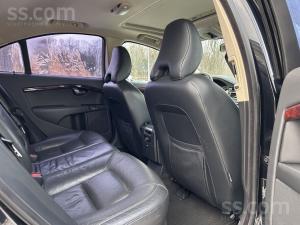 Melns Volvo S80 2006 Rīga, ar dzinēja tilpumu 2.40 L un nobraukumu 304 tūkst. km par 3570 €, foto 17 vietnē AUTOMOTO.COM.LV