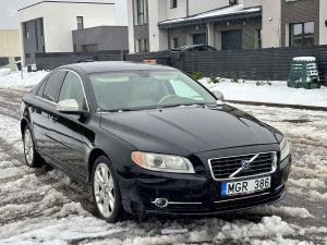 Black Volvo S80 2006 in Vilnius, with an engine capacity of 2.50 L and mileage of 330 thousand km for 2200 €, photo  on AUTOMOTO.COM.LV