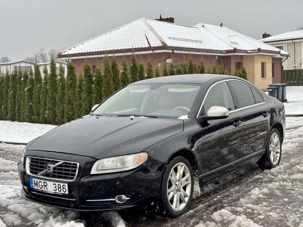 Melns Volvo S80 2006 Viļņa, ar dzinēja tilpumu 2.50 L un nobraukumu 330 tūkst. km par 2200 €, foto 7 vietnē AUTOMOTO.COM.LV