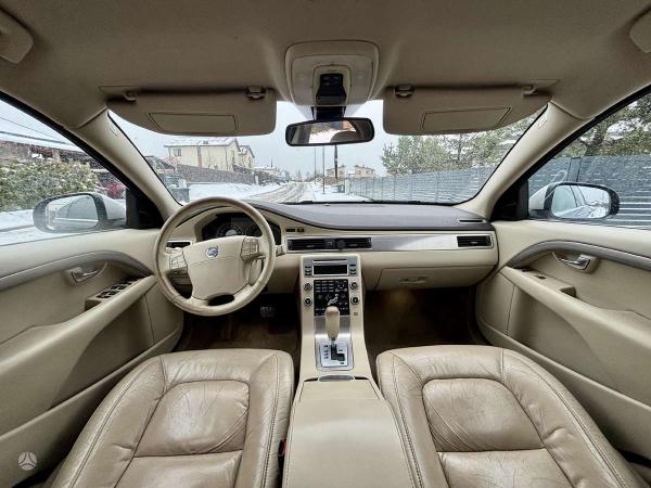 Melns Volvo S80 2006 Viļņa, ar dzinēja tilpumu 2.50 L un nobraukumu 330 tūkst. km par 2200 €, foto 8 vietnē AUTOMOTO.COM.LV