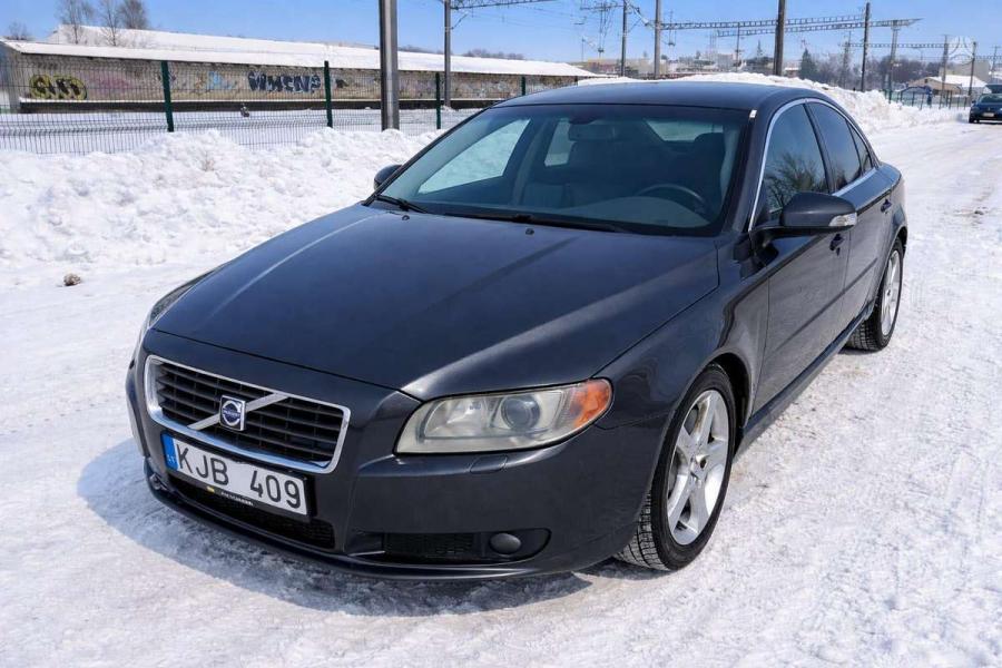 Melns Volvo S80 2006 Šauļi, ar dzinēja tilpumu 2.40 L un nobraukumu 234 tūkst. km par 3900 €, foto 1 vietnē AUTOMOTO.COM.LV