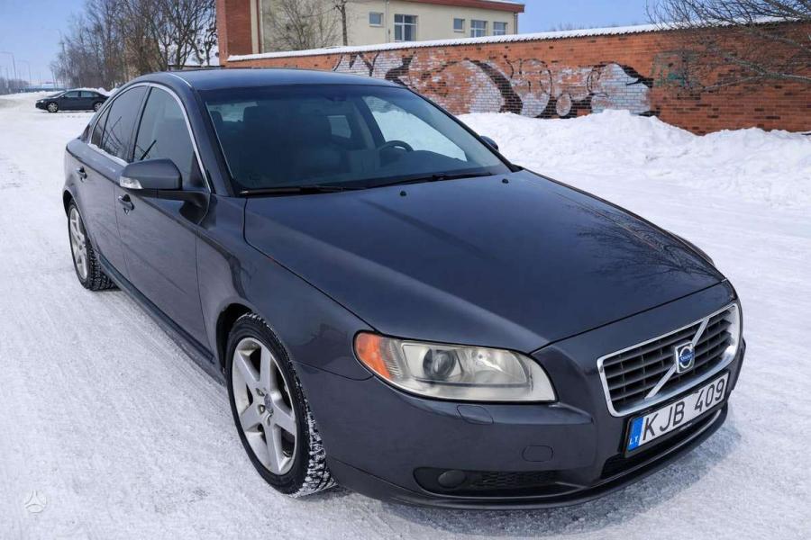 Melns Volvo S80 2006 Šauļi, ar dzinēja tilpumu 2.40 L un nobraukumu 234 tūkst. km par 3900 €, foto 3 vietnē AUTOMOTO.COM.LV