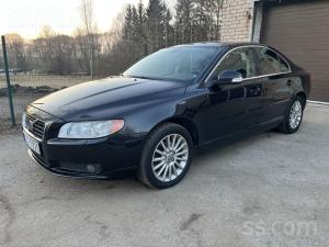 Black Volvo S80 2006 in Preili, with an engine capacity of 2.40 L and mileage of 324 thousand km for 3250 €, photo 3 on AUTOMOTO.COM.LV