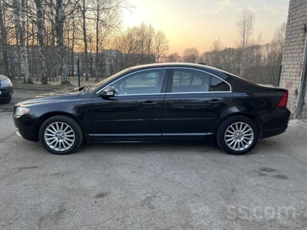 Melns Volvo S80 2006 Preiļi, ar dzinēja tilpumu 2.40 L un nobraukumu 324 tūkst. km par 3250 €, foto 6 vietnē AUTOMOTO.COM.LV