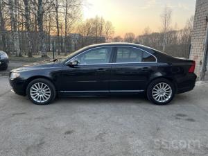 Black Volvo S80 2006 in Preili, with an engine capacity of 2.40 L and mileage of 324 thousand km for 3250 €, photo 7 on AUTOMOTO.COM.LV