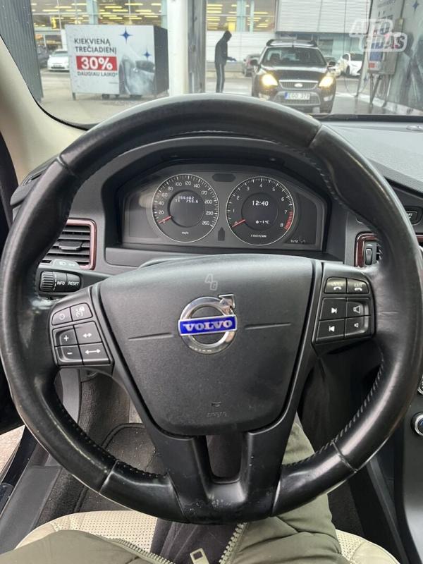 Black Volvo S80 2006 in Vilnius, with an engine capacity of 3.20 L and mileage of 288 thousand km for 1450 €, photo 6 on AUTOMOTO.COM.LV