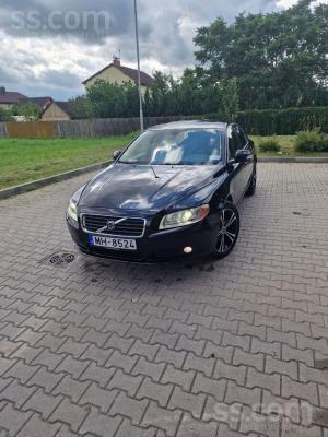 Black Volvo S80 2006 in Jelgava, with an engine capacity of 2.40 L and mileage of 322 thousand km for 3500 €, photo  on AUTOMOTO.COM.LV