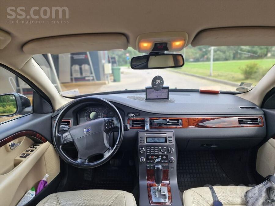 Melns Volvo S80 2006 Jelgava, ar dzinēja tilpumu 2.40 L un nobraukumu 322 tūkst. km par 3500 €, foto 9 vietnē AUTOMOTO.COM.LV