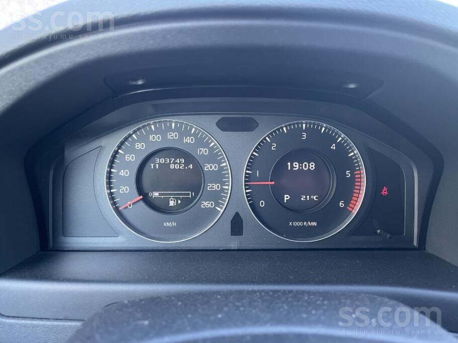Melns Volvo S80 2006 Jelgava, ar dzinēja tilpumu 2.40 L un nobraukumu 304 tūkst. km par 3600 €, foto 12 vietnē AUTOMOTO.COM.LV