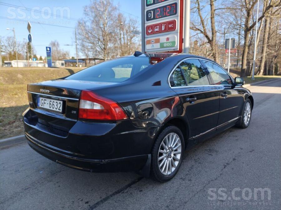 Black Volvo S80 2006 in Riga, with an engine capacity of 2.40 L and mileage of 310 thousand km for 2600 €, photo 3 on AUTOMOTO.COM.LV