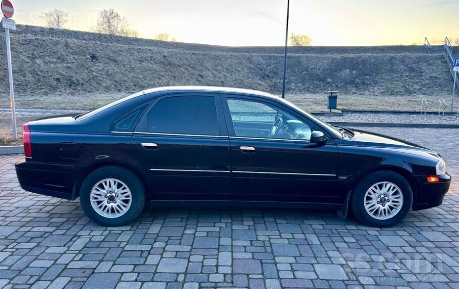 Melns Volvo S80 2006 Daugavpils, ar dzinēja tilpumu 2.40 L un nobraukumu 360 tūkst. km par 2650 €, foto 17 vietnē AUTOMOTO.COM.LV