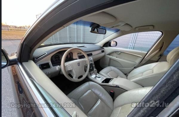 Black Volvo S80 2006 in Paide, with an engine capacity of 2.50 L and mileage of 333 thousand km for 4000 €, photo 7 on AUTOMOTO.COM.LV
