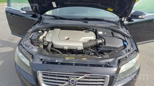 Black Volvo S80 2006 in Daugavpils, with an engine capacity of 2.40 L and mileage of 412 thousand km for 3300 €, photo 8 on AUTOMOTO.COM.LV
