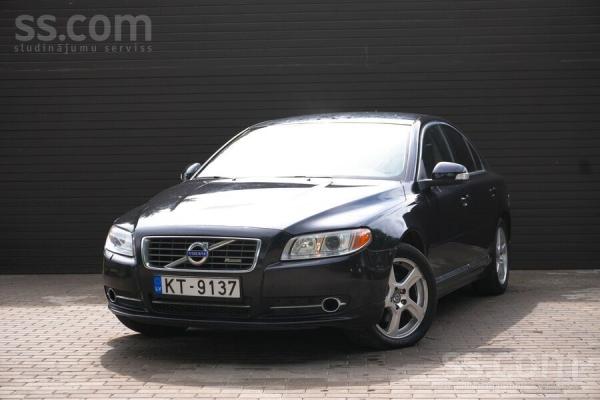 Black Volvo S80 2006 in Riga, with an engine capacity of 2.40 L and mileage of 323 thousand km for 4990 €, photo 1 on AUTOMOTO.COM.LV