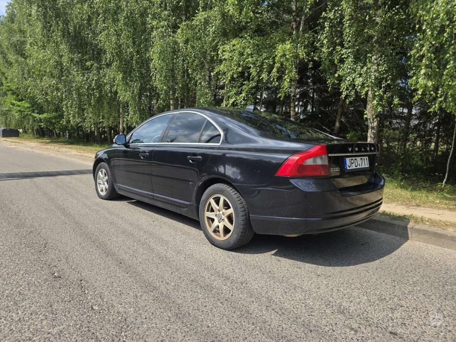 Черный Вольво С80 2006 в Вильнюс, объемом двигателя 2.40 л и пробегом 329 тыс. км за 2070 €, фото 5 на AUTOMOTO.COM.LV