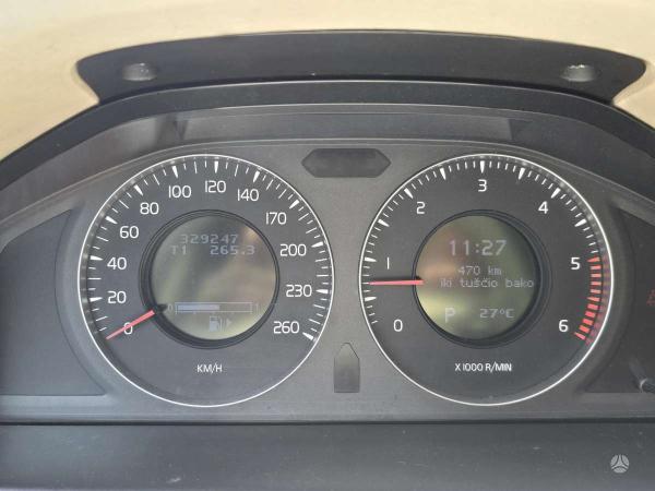 Black Volvo S80 2006 in Vilnius, with an engine capacity of 2.40 L and mileage of 329 thousand km for 2070 €, photo 10 on AUTOMOTO.COM.LV