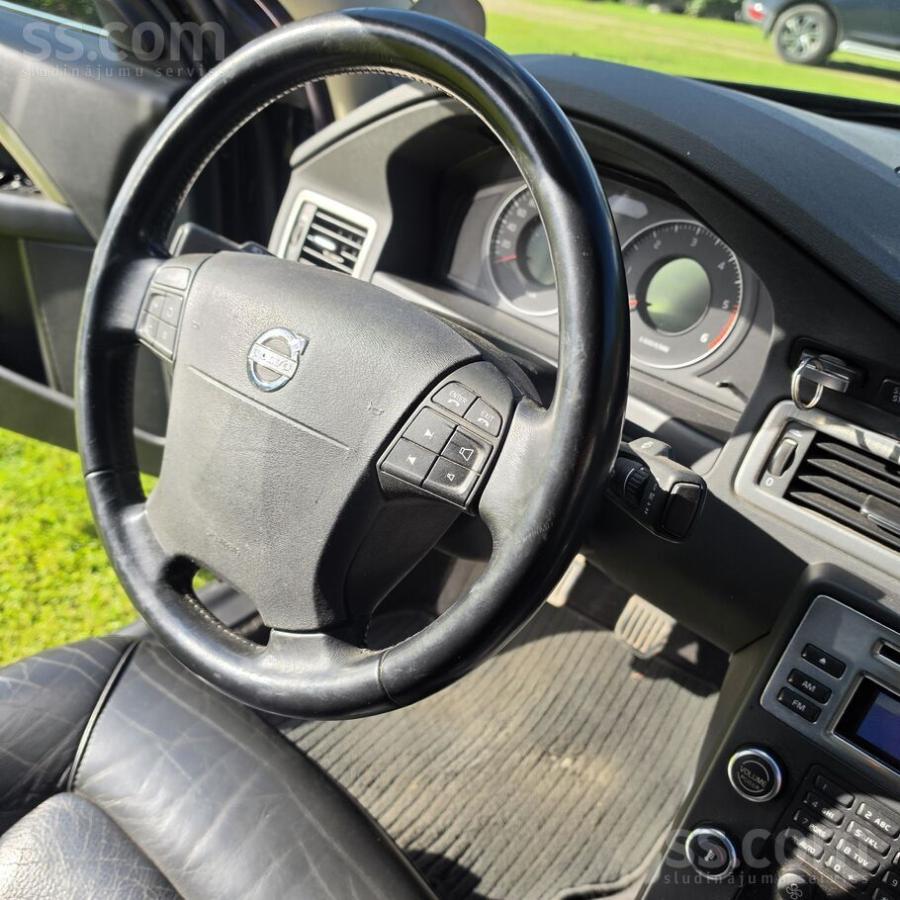 Melns Volvo S80 2006 Madona, ar dzinēja tilpumu 2.40 L un nobraukumu 367 tūkst. km par 2850 €, foto 6 vietnē AUTOMOTO.COM.LV