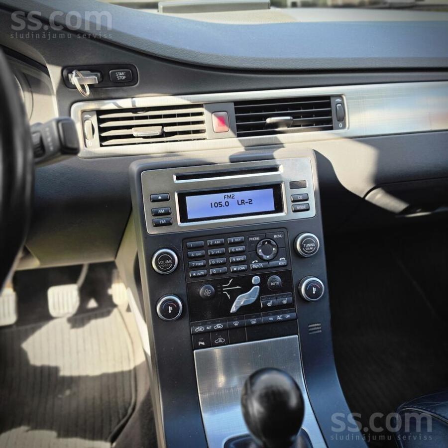 Melns Volvo S80 2006 Madona, ar dzinēja tilpumu 2.40 L un nobraukumu 367 tūkst. km par 2850 €, foto 11 vietnē AUTOMOTO.COM.LV