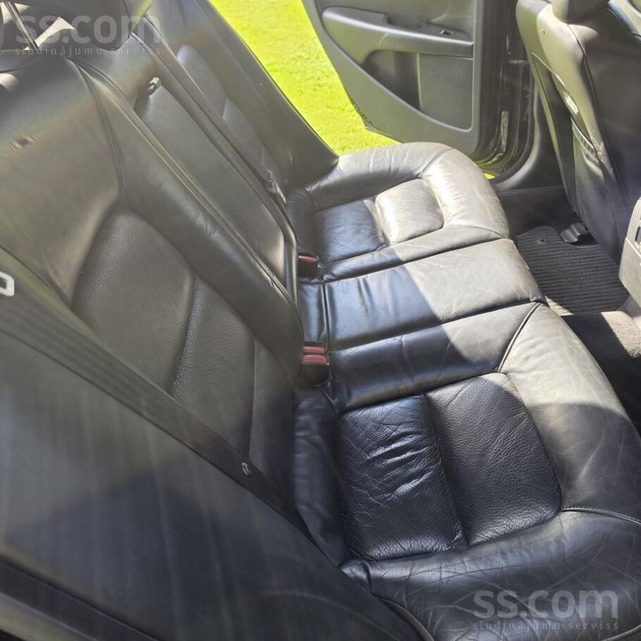 Melns Volvo S80 2006 Madona, ar dzinēja tilpumu 2.40 L un nobraukumu 367 tūkst. km par 2850 €, foto 13 vietnē AUTOMOTO.COM.LV