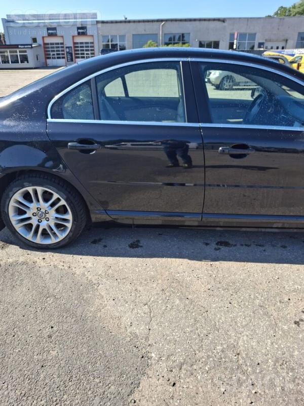 Melns Volvo S80 2006 Cēsis, ar dzinēja tilpumu 2.40 L un nobraukumu 338 tūkst. km par 5150 €, foto 7 vietnē AUTOMOTO.COM.LV
