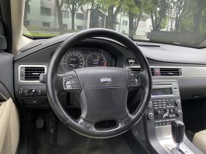 Melns Volvo S80 2006 Kuresāre, ar dzinēja tilpumu 2.40 L un nobraukumu 0 tūkst. km par 2600 €, foto 6 vietnē AUTOMOTO.COM.LV