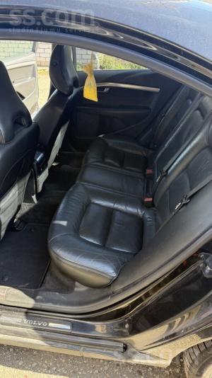 Melns Volvo S80 2006 Rīga, ar dzinēja tilpumu 2.40 L un nobraukumu 485 tūkst. km par 2250 €, foto 13 vietnē AUTOMOTO.COM.LV