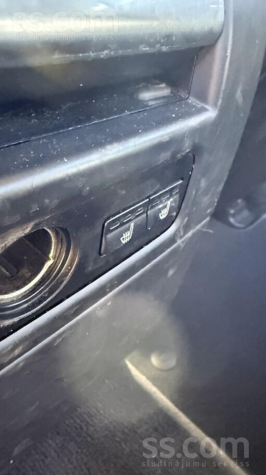 Melns Volvo S80 2006 Rīga, ar dzinēja tilpumu 2.40 L un nobraukumu 485 tūkst. km par 2250 €, foto 18 vietnē AUTOMOTO.COM.LV