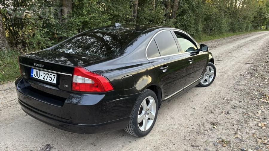 Melns Volvo S80 2006 Rīga, ar dzinēja tilpumu 2.40 L un nobraukumu 287 tūkst. km par 2500 €, foto 3 vietnē AUTOMOTO.COM.LV